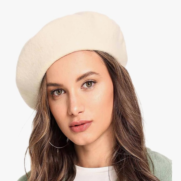 Accessories | Chic Cream Red And Tan Beret | Poshmark